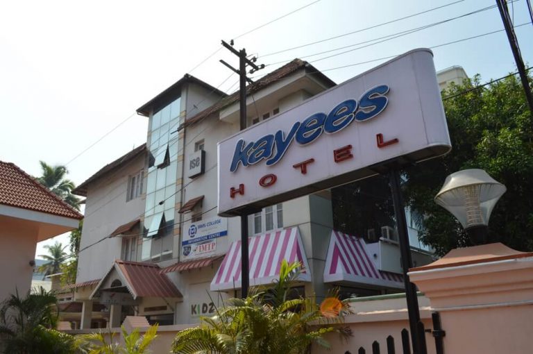 カイーズ・ホテル（南インド・コーチン）｜ビリヤニが美味！地元で評判のレストラン