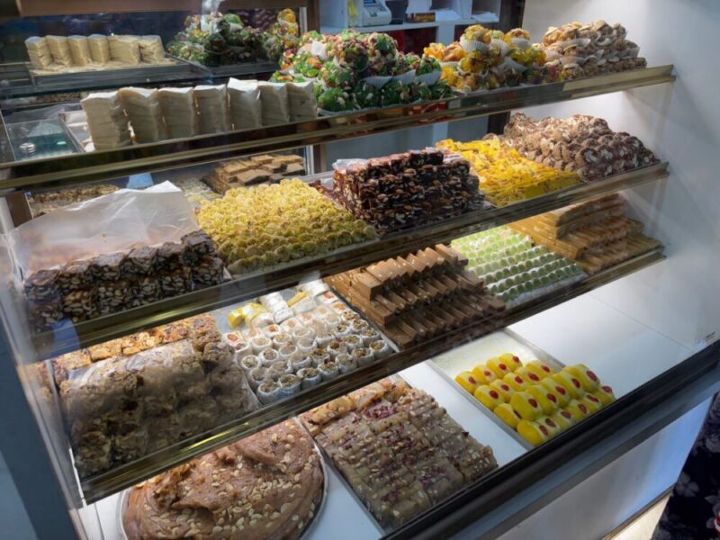Guru Sweet Mart｜マハラジャに献上された極上スイーツ「マイソールパク」