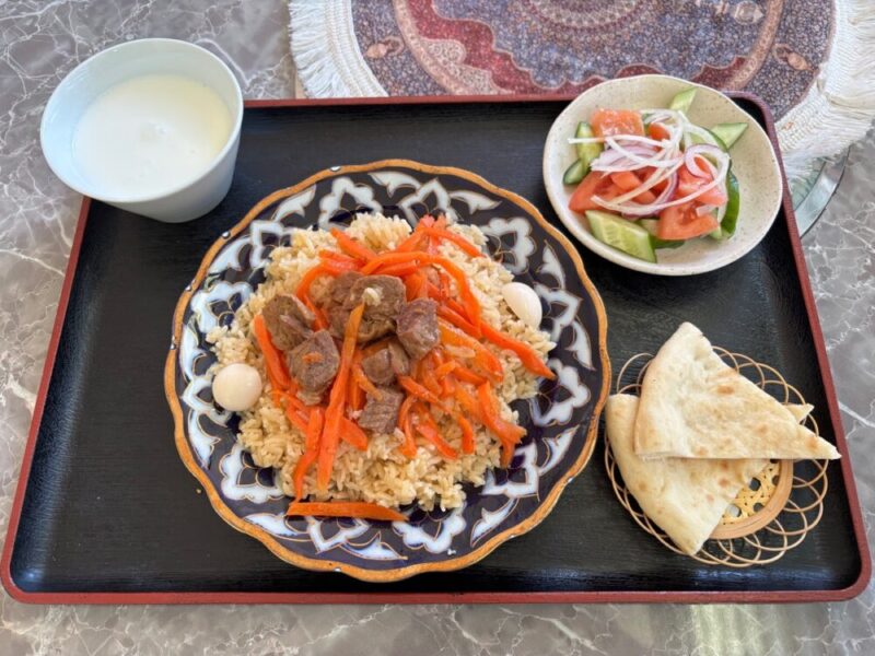 ハラル サクラ（鶯谷）｜ウズベキスタン料理「プロフ」をランチセットでいただく