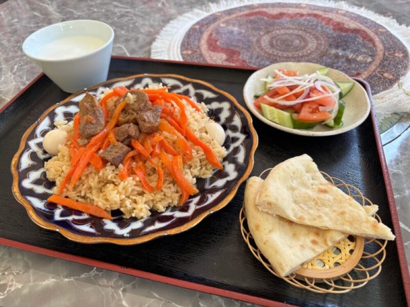 ハラル サクラ（鶯谷）｜ウズベキスタン料理「プロフ」をランチセットでいただく